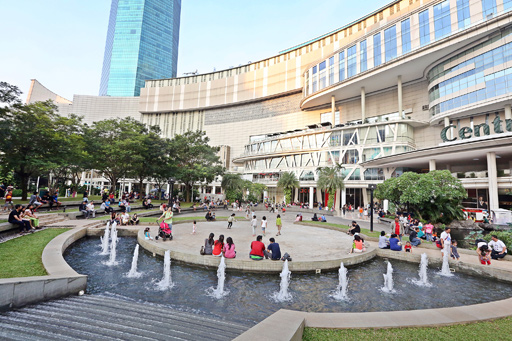 Central Park Mall – Jakarta Walking Tour